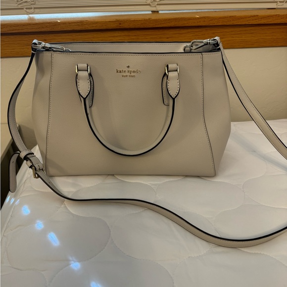 kate spade | Bags | Kate Spade Purse Light Grey About 3 Wide 9 Tall And ...